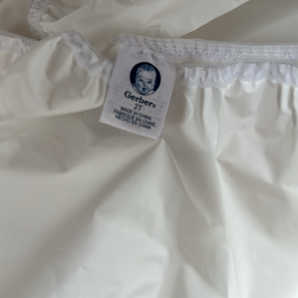 Gerber | Other | Gerber Plastic Training Pants Size 2t And Waterproof ...
